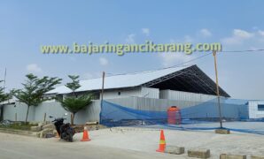Konstruksi atap baja ringan container office di PT.Kerry ingredients ...