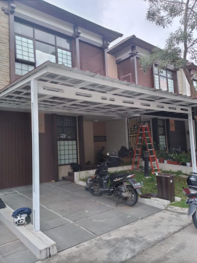 Kanopi baja ringan atap spandek pasir di cluster The patio, lippo ...