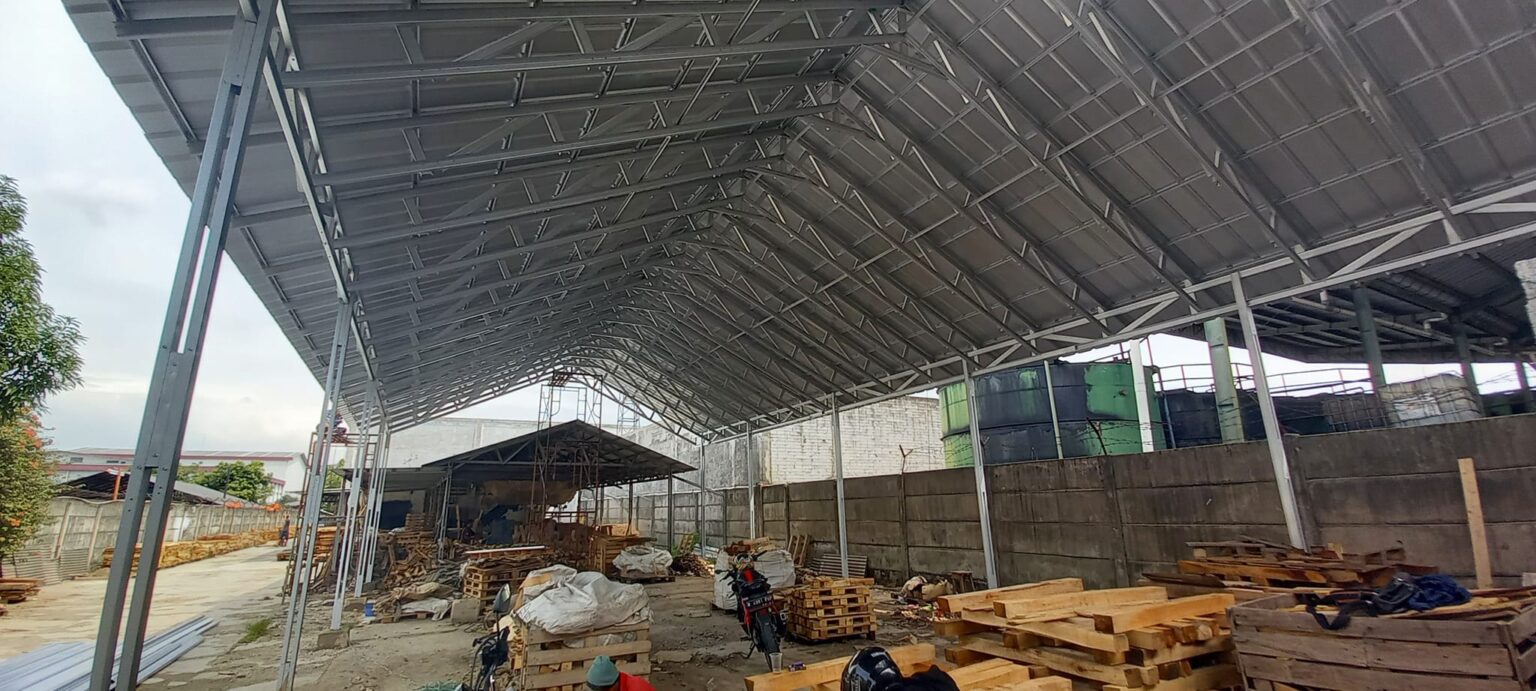 Kanopi baja ringan cremona di PT.Fajar Basthi, kawasan industri ...