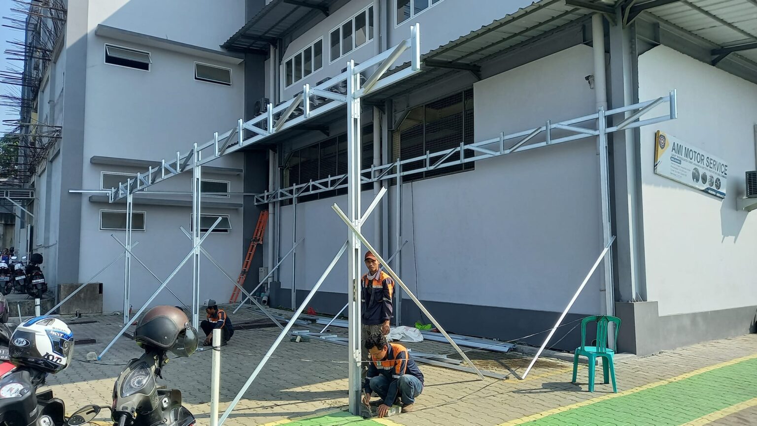 Kanopi baja ringan spandek di SMK ananda mitra industri delta mas ...