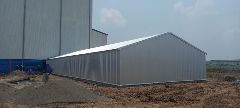 Proyek pembuatan gudang dari baja ringan untuk temporary warehouse 1 di ...