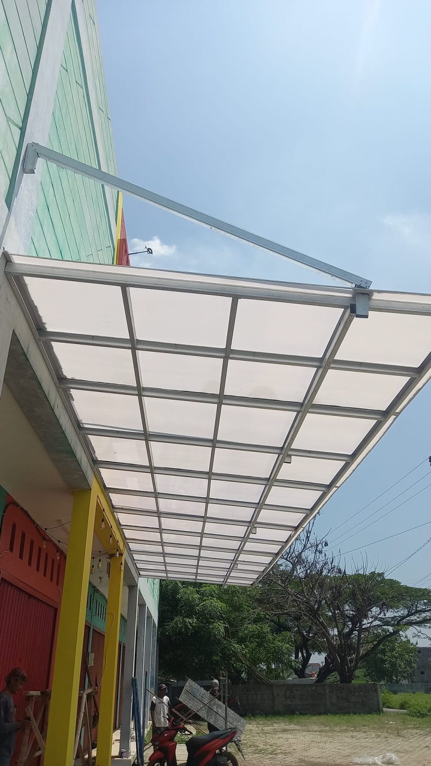 Kanopi polycarbonate tanpa tiang di ruko serang baru, cikarang selatan ...